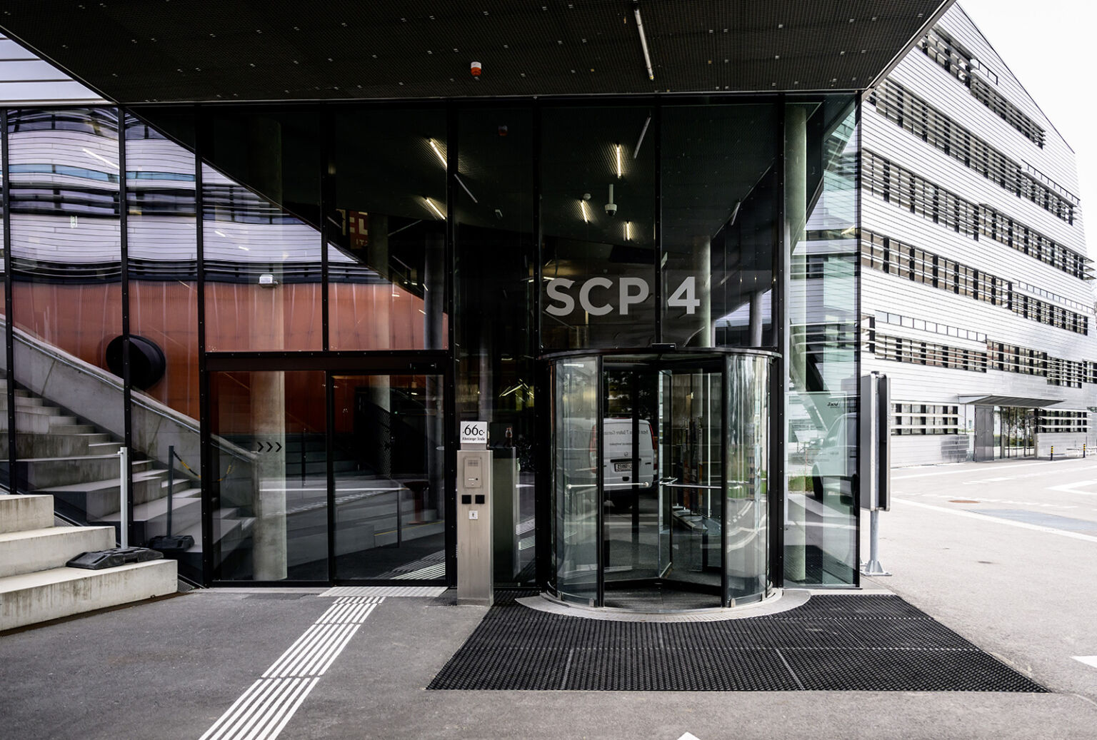 International digital transformation university | IT:U
